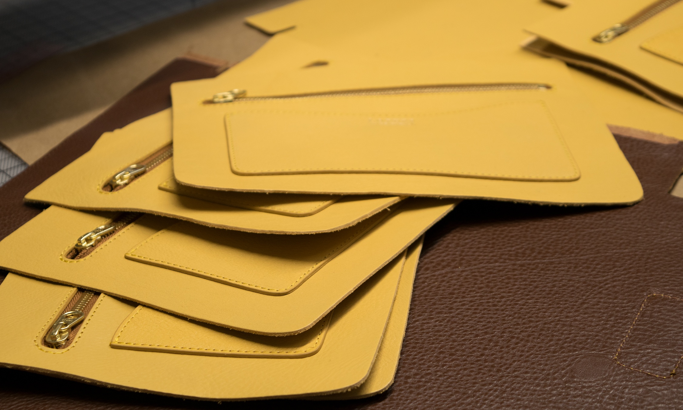 Assembling the Bucket Shoulder Bag